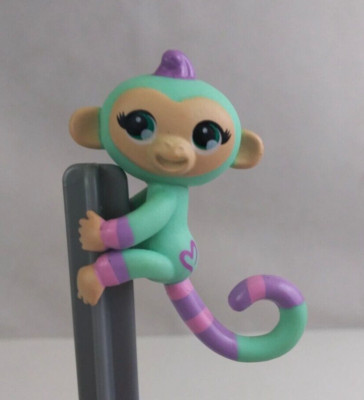 WowWee Fingerlings Baby Chance 2" Collectible Mini Figure Toy | eBay