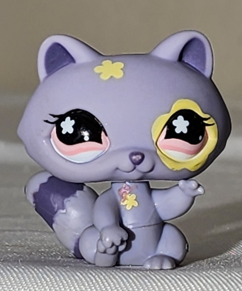 Littlest Pet Shop 597 Raccoon Mauve Purple Yellow Pink Flower Eyes LPS ...