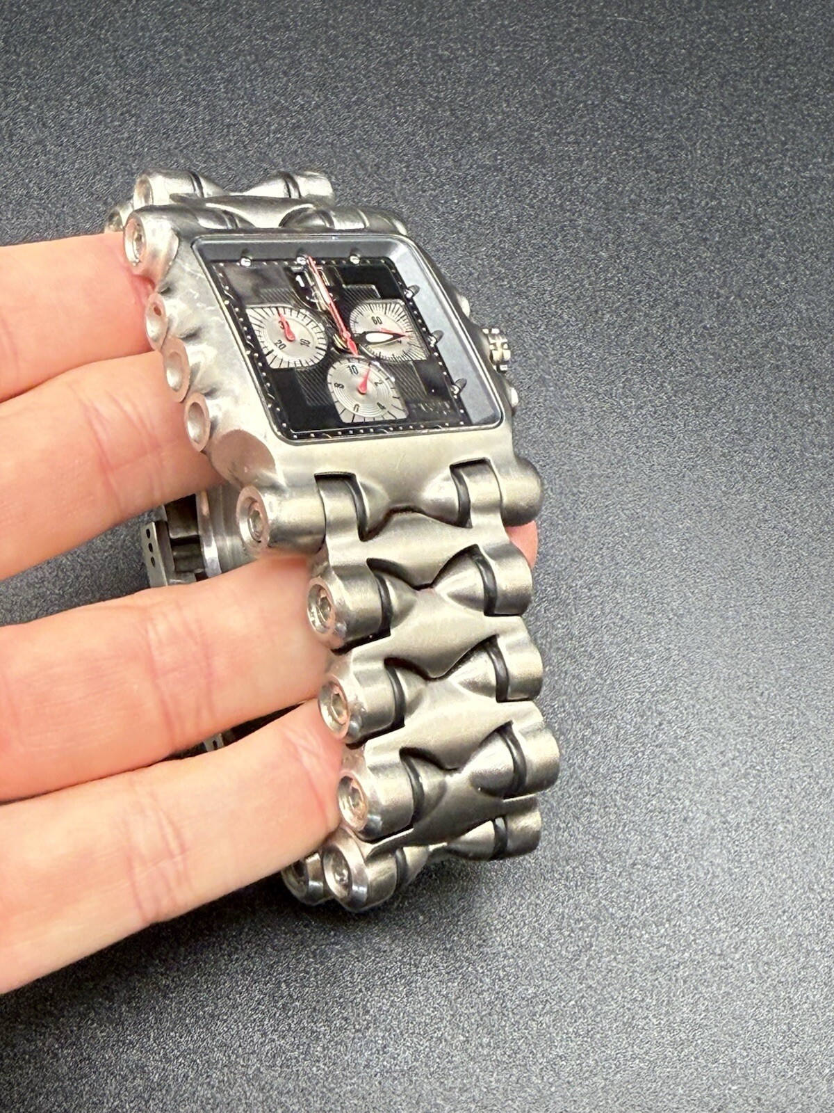 Oakley Minute Machine Titanium Black Silver Subdials Watch | eBay