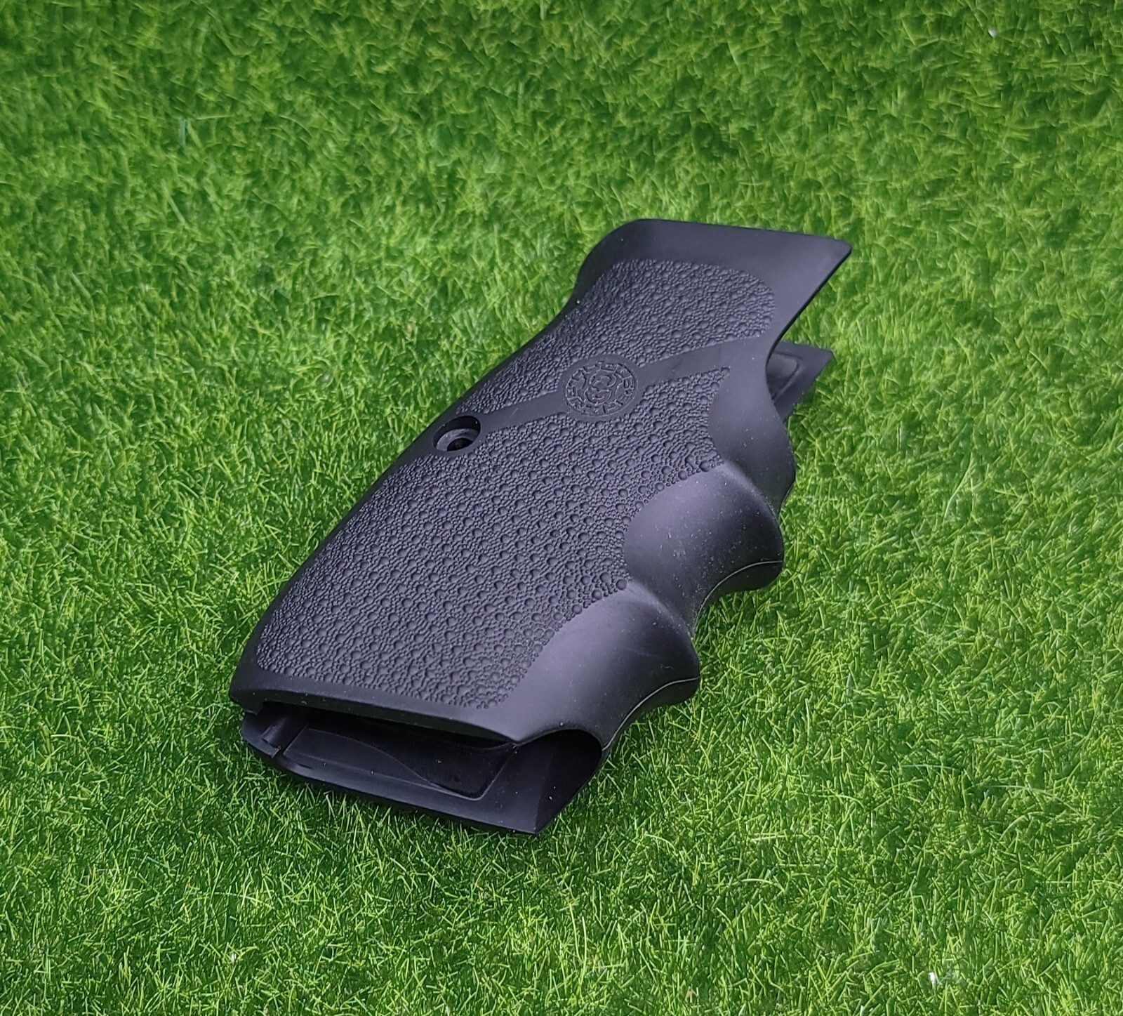 Hogue CZ-75, TZ-75 P-9 Grip-Recoil Absorbing Rubber Pistol Grip, Black ...