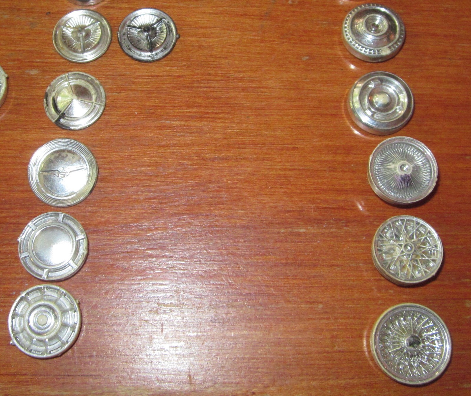 1960's AMT Johan 1/25 Annual Kit Wheel Hubcap Parts Lot Chevy Buick ...