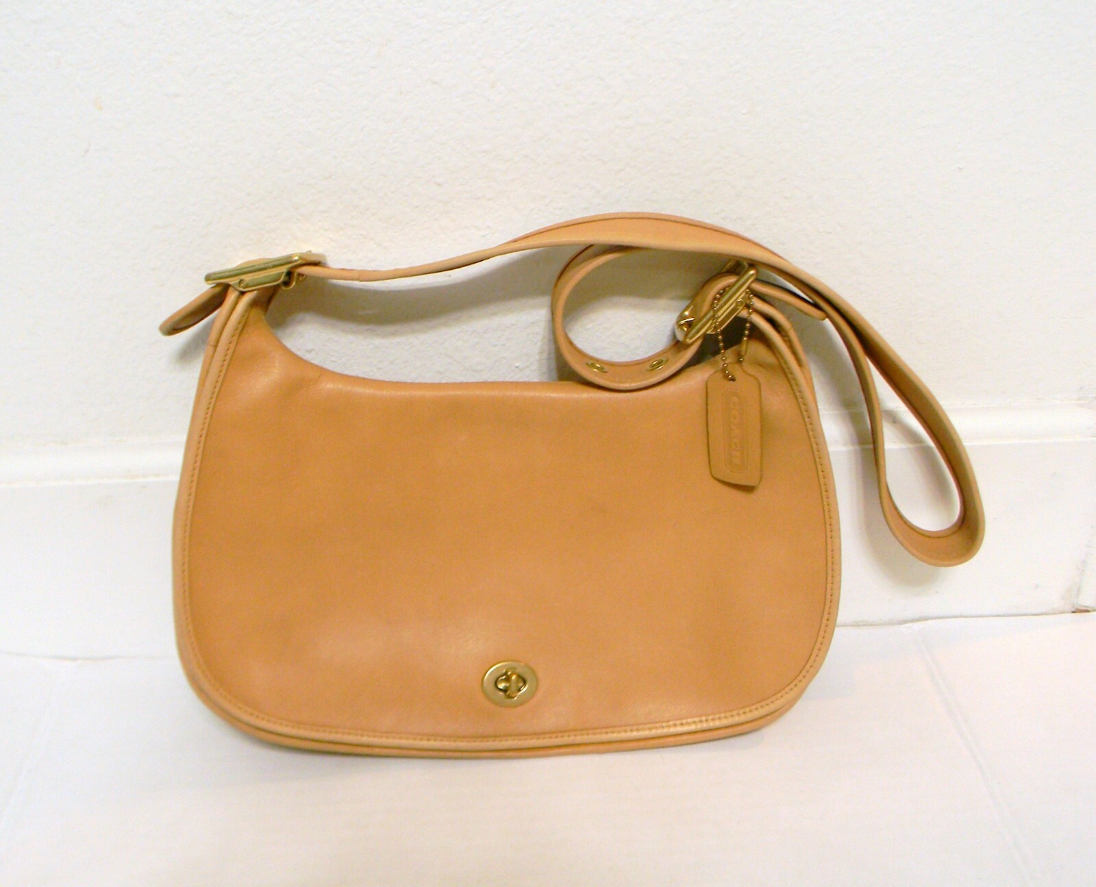 COACH Legacy Crescent #9338 Vintage Camel Full Grain… - Gem