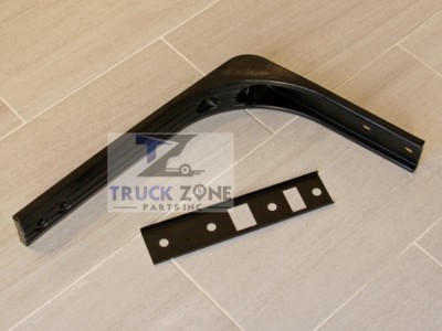Volvo VNL Wind Lower Fairing Support 84720518 Chicago IL | eBay