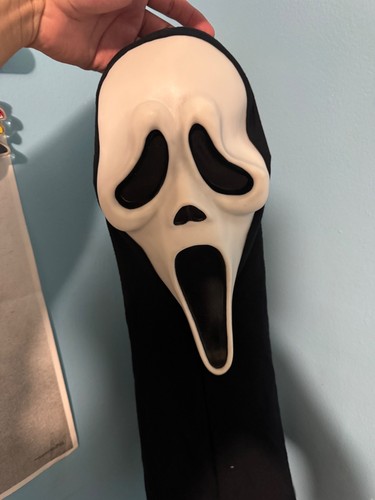 scream ghostface eu mask Jan-Mar 2024 Amber Freeman scream 5 style by ...