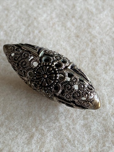 Superbe Bouton allongé, filigrané, 4 cm de long, en cuivre argenté, 3 ...