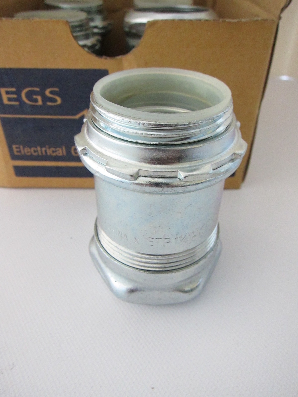 NEW Box of 5 EGS ETP 7125ST EMT Connector Gland Compression 1 1/4” | eBay
