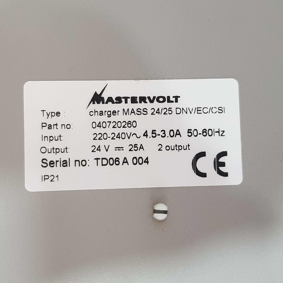 MASTERVOLT MASS 24/25 AUTOMATIC BATTERY CHARGER 040720260 | eBay UK
