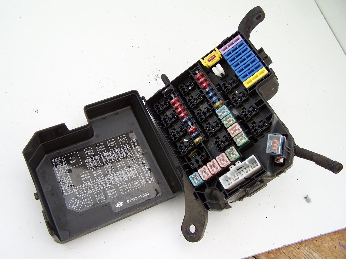 Fuse Panel Diagram 2007 Matrix Hyundai Matrix Fuse Box 91201 17670
