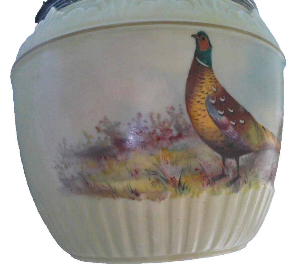 Locke & Co Worcester Blush Ivory Biscuit Barrel (William Stinton ...