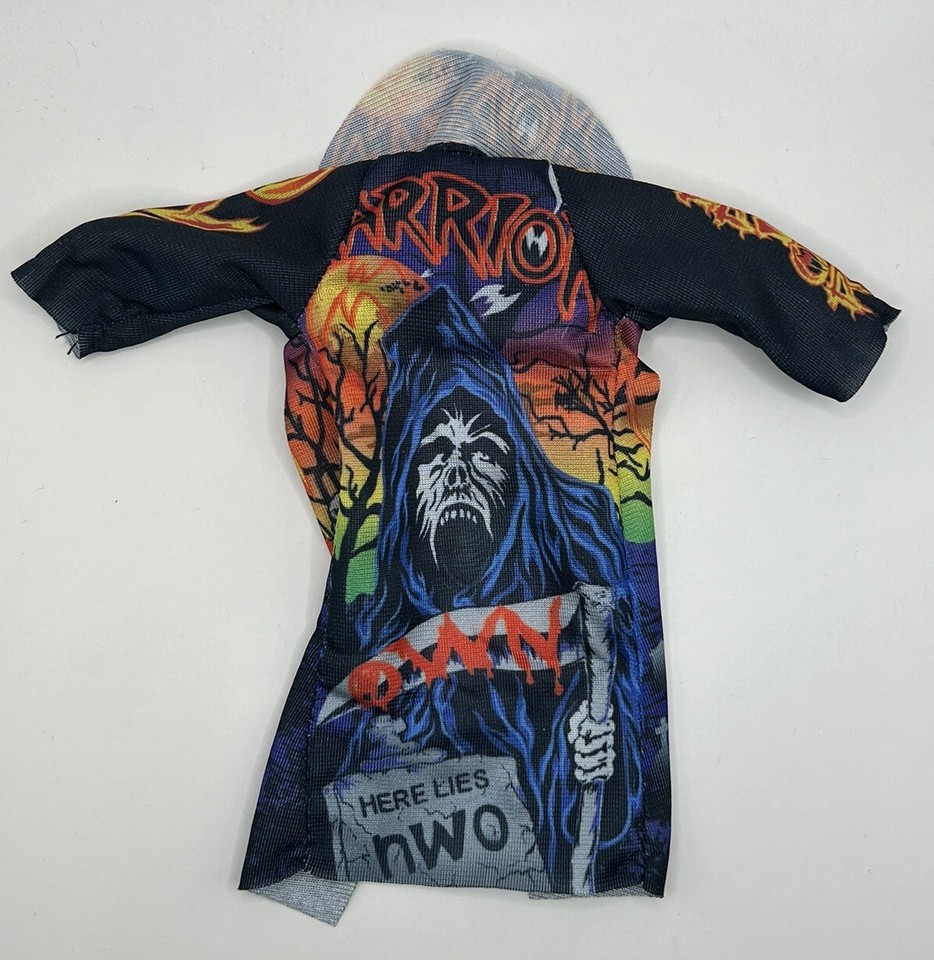 WWE Ultimate Edition Ultimate Warrior Robe Ring Attire Fodder 1/12 ...