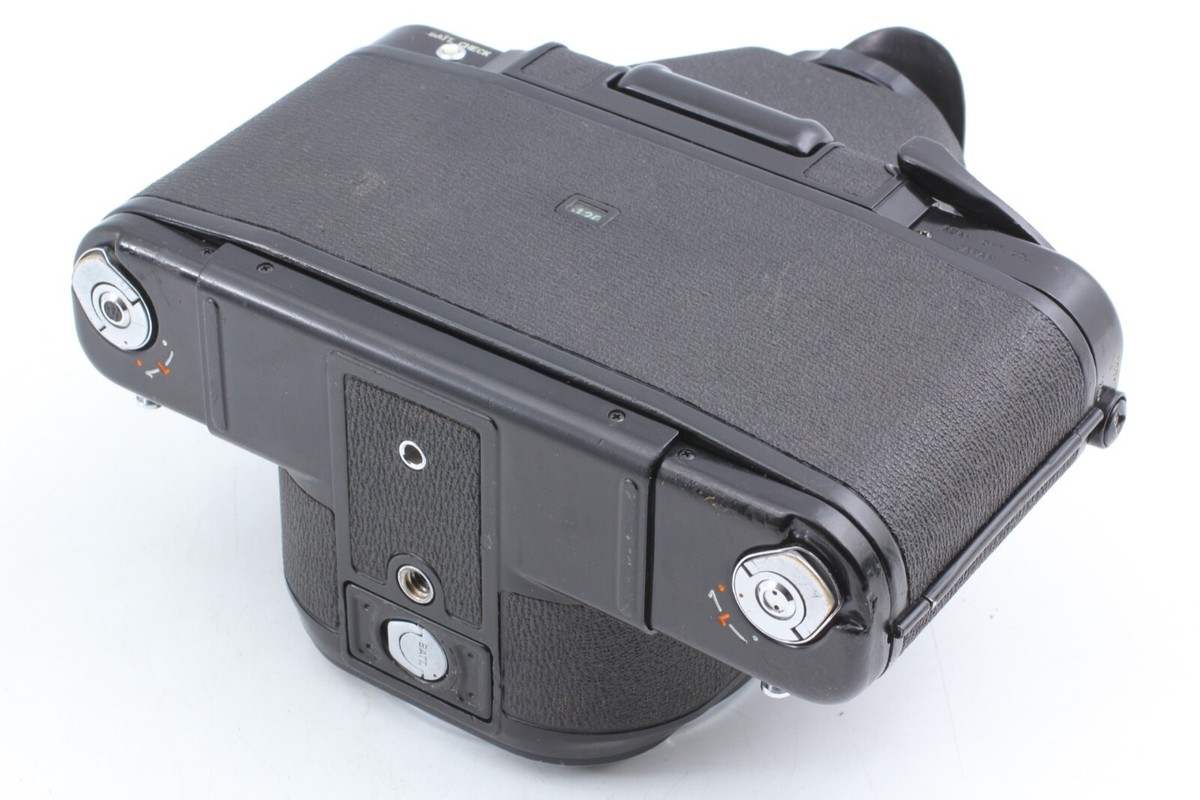 Late Model【 Near Mint 】 Pentax 67 Mirror Up Waist Level Late Model【 Near Mint 】 Pentax 67 Mirror Up Waist Level