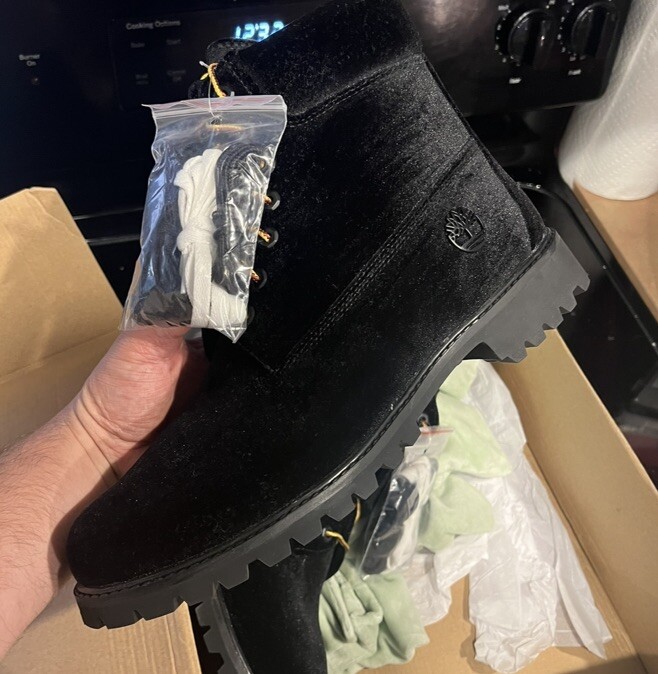 OFF-WHITE X Timberland Boots Black Velvet 6 Inch TB0A1Q8L Size 12 ...