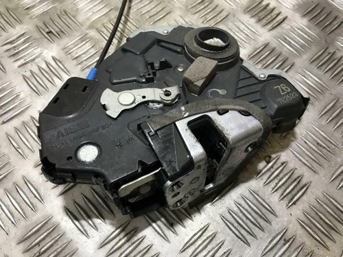 a046693 7e2523 Door Lock Mechanism - front right side for Toyota ...