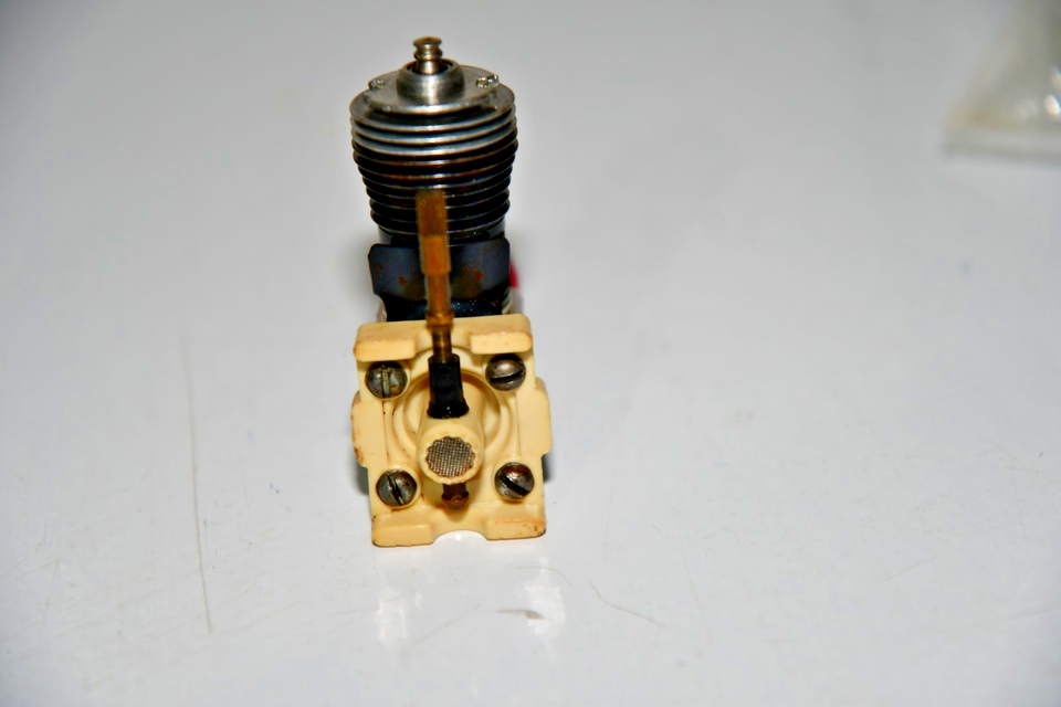 Vintage Cox .049 Baby Bee Model Airplane Engine good compression | eBay