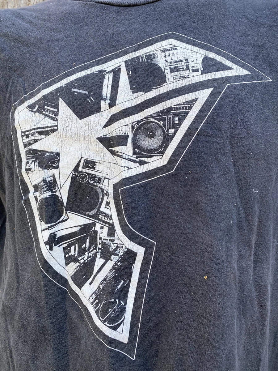 Famous F Logo Clothes