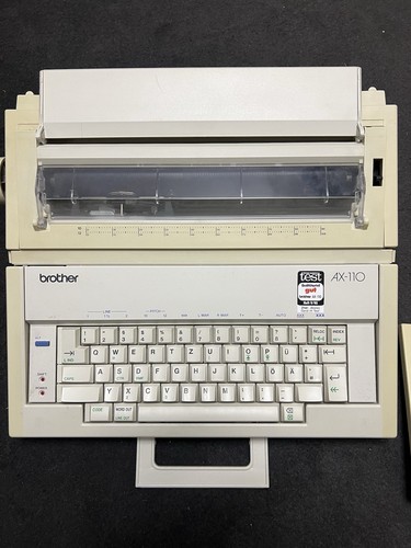 Elektrische Schreibmaschine Brother AX-110 Farbe weiss guter Zustand ...
