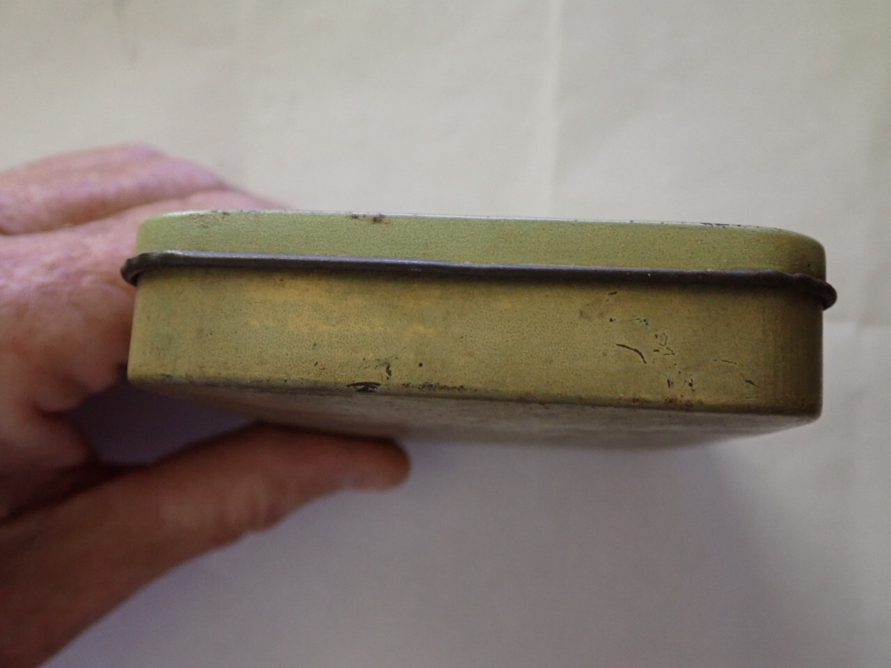 CHAMPION RUBY LARGE 2 OZ READY RUBBED FINE CUT TOBACCO BRIT ...