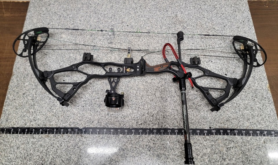 Bowtech BT-X Right Handed Compound Bow, 60lb 28" Draw a-x | eBay