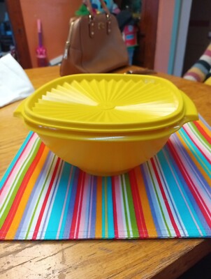 Vintage TUPPERWARE yellow 8" servalier bowl 836-7 w/ lid 837-6 Pre ...