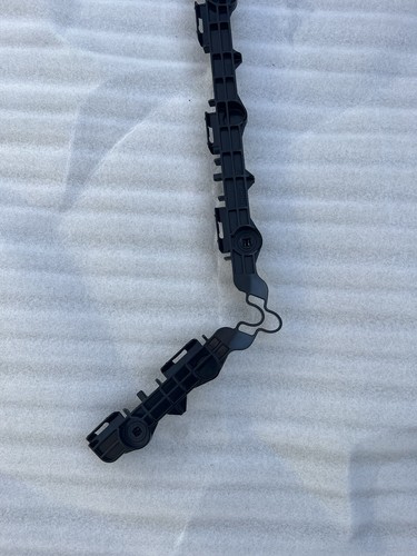 TOYOTA GENUINE OEM 52575-06090 RETAINER, REAR BUMPER SIDE, RIGHT SIDE ...