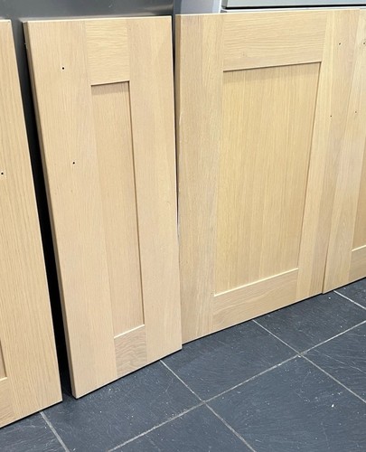 Wickes fit made to measure Solid oak Shaker Kitchen Cabinet Door 731mm ...
