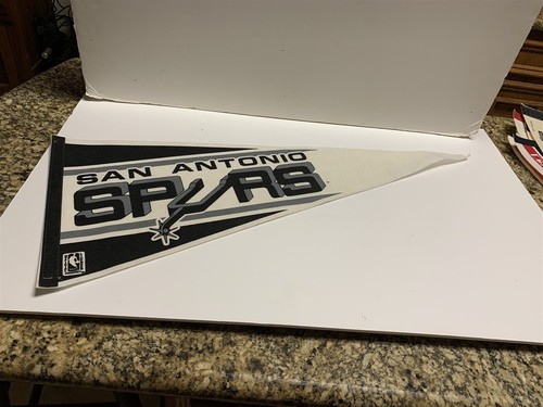 VTG San Antonio Spurs Basketball Felt Pennant | eBay