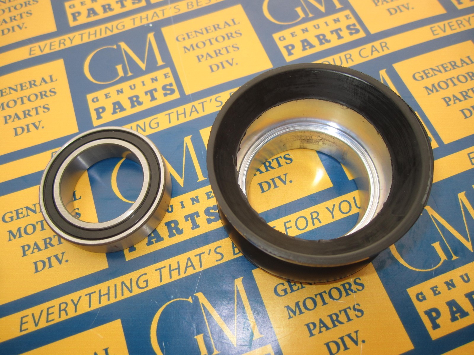 1965-1968 Buick Drive Shaft Bearing and Support Kit. OEM #1377308 | eBay.de