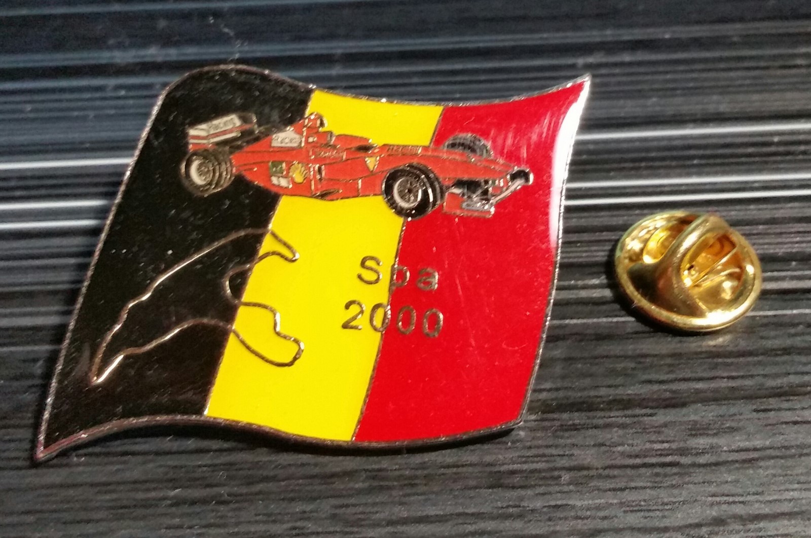 Formula 1 Pin F1 Grand Prix 2000 Spa on Flag - Dimensions 45x35mm | eBay
