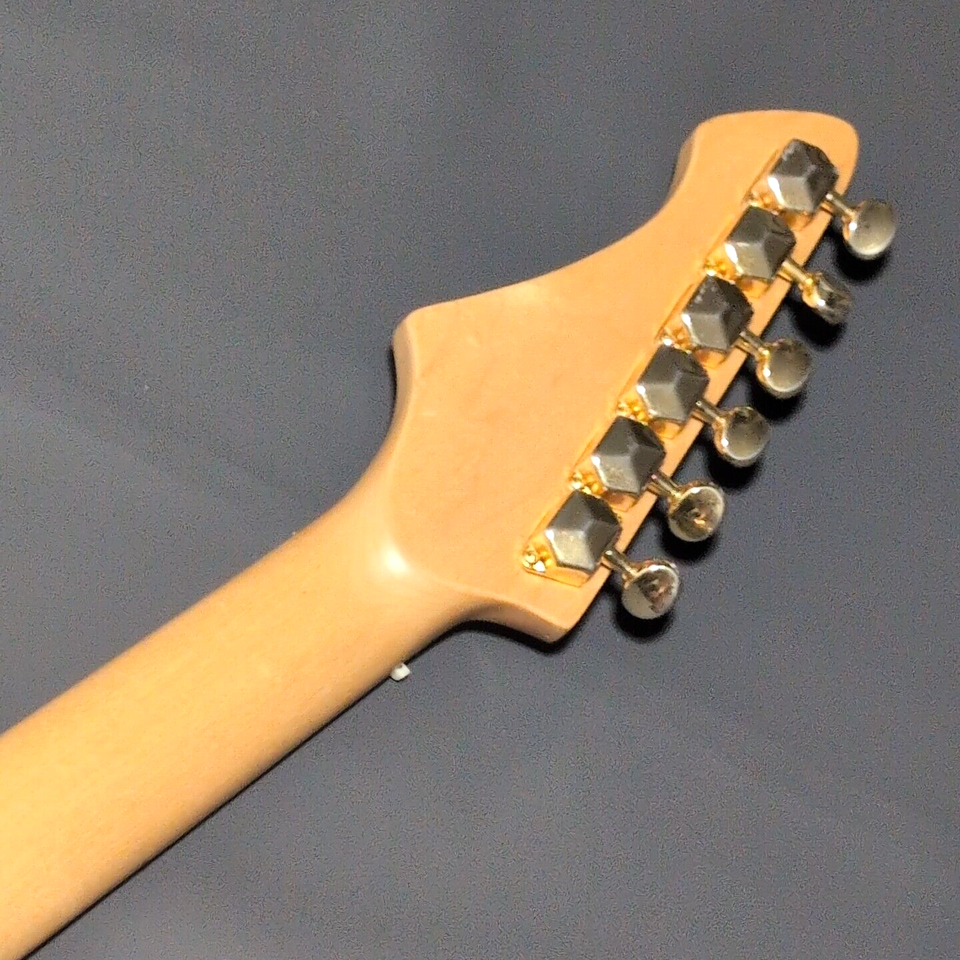 Barracuda Stratocaster Candy Apple Red w/ gold hardware (Fender Style ...