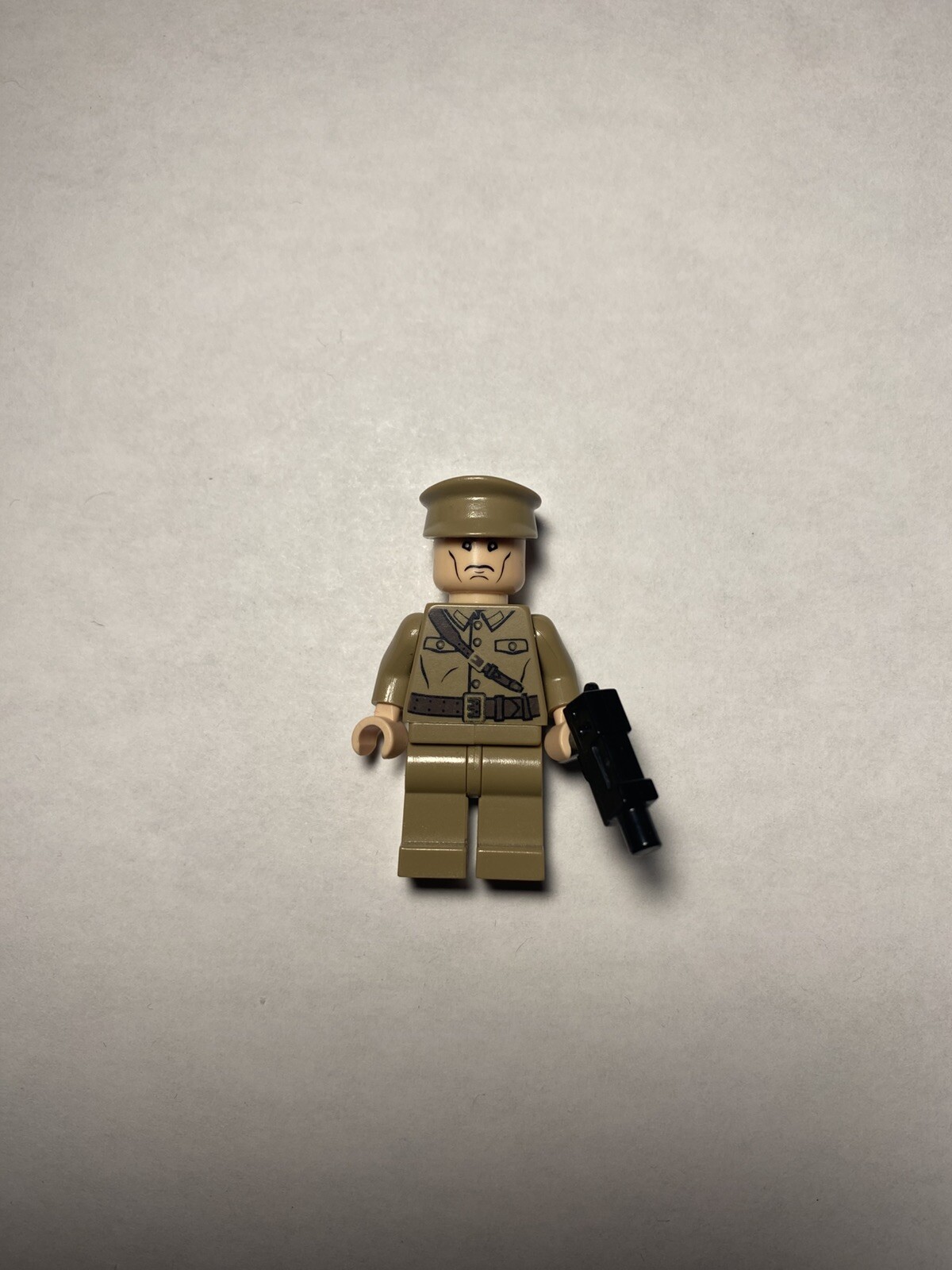 Lego Indiana Jones - Colonel Dovchenko Minifigure (Gun Accessory) | eBay