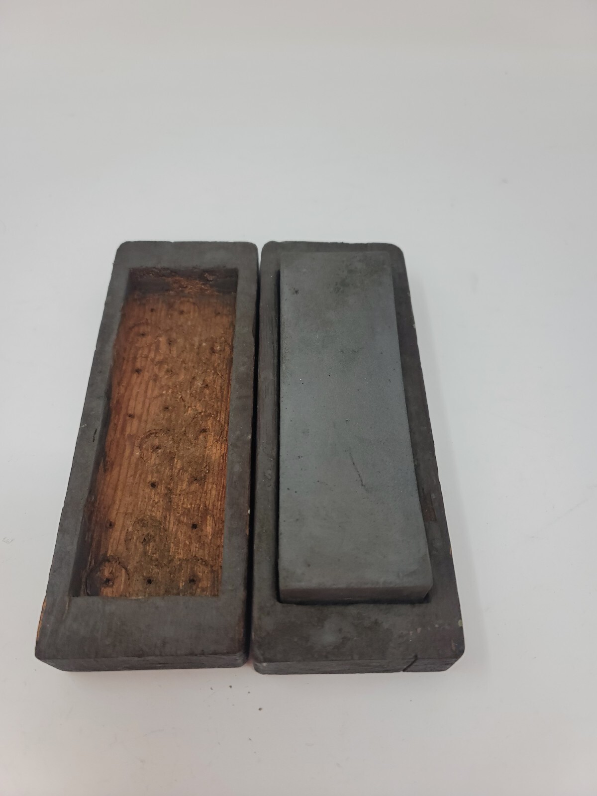 Vintage Sharpening Stone Knife Sharpener Kitchen Tool in Wood Box Case ...