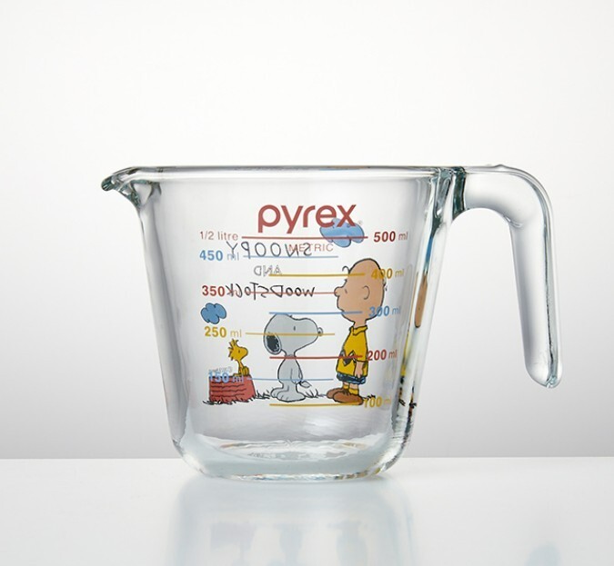 PYREX x PEANUTS SNOOPY Measuring Cup 2p set- 500ml(16.9oz) 250ml(8.5oz ...