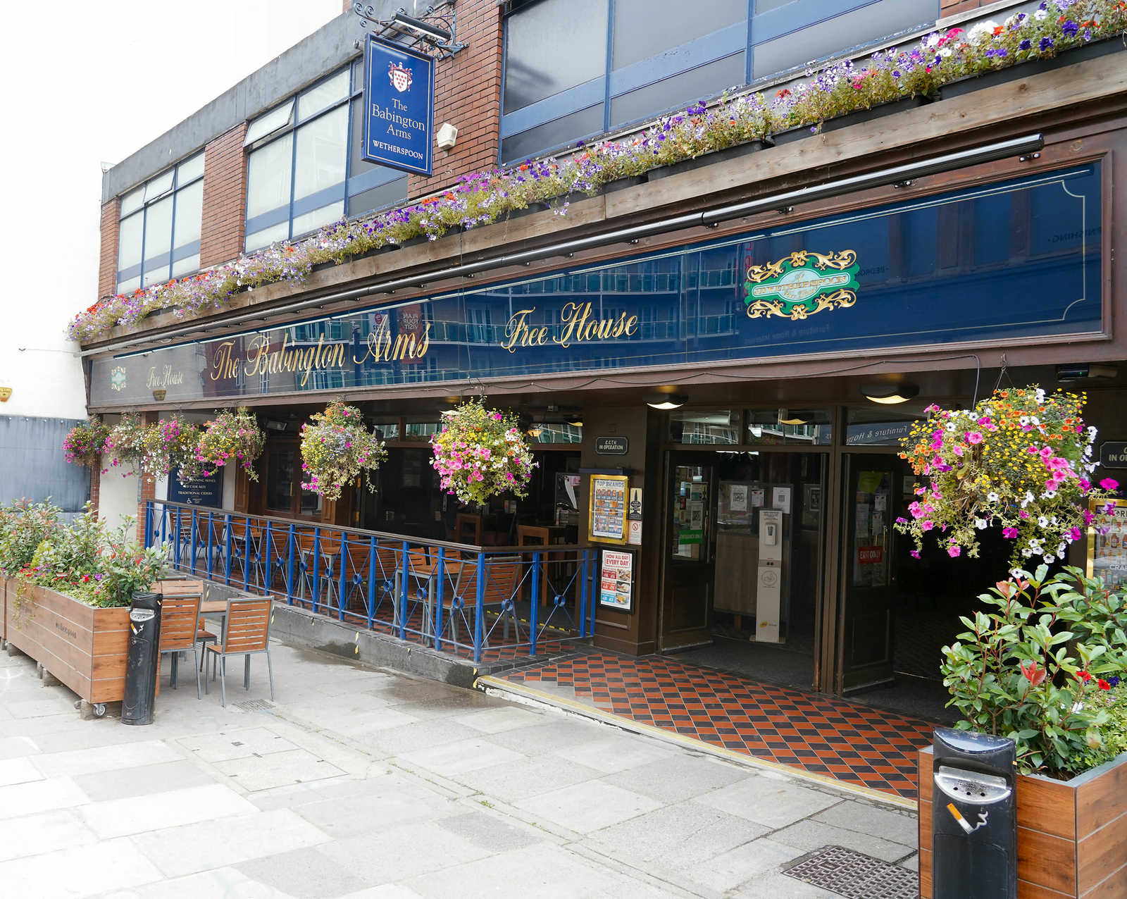 Photo 6x4 The Babington Arms Yet another J D Wetherspoons pub in Derby ...