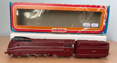 Marklin HO 3089 BR03 4-6-2 streamline steam tender loco of the DRG in ...