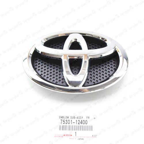 NEW GENUINE TOYOTA 13-15 RAV4 CHROME FRONT RADIATOR GRILLE EMBLEM 75301 ...