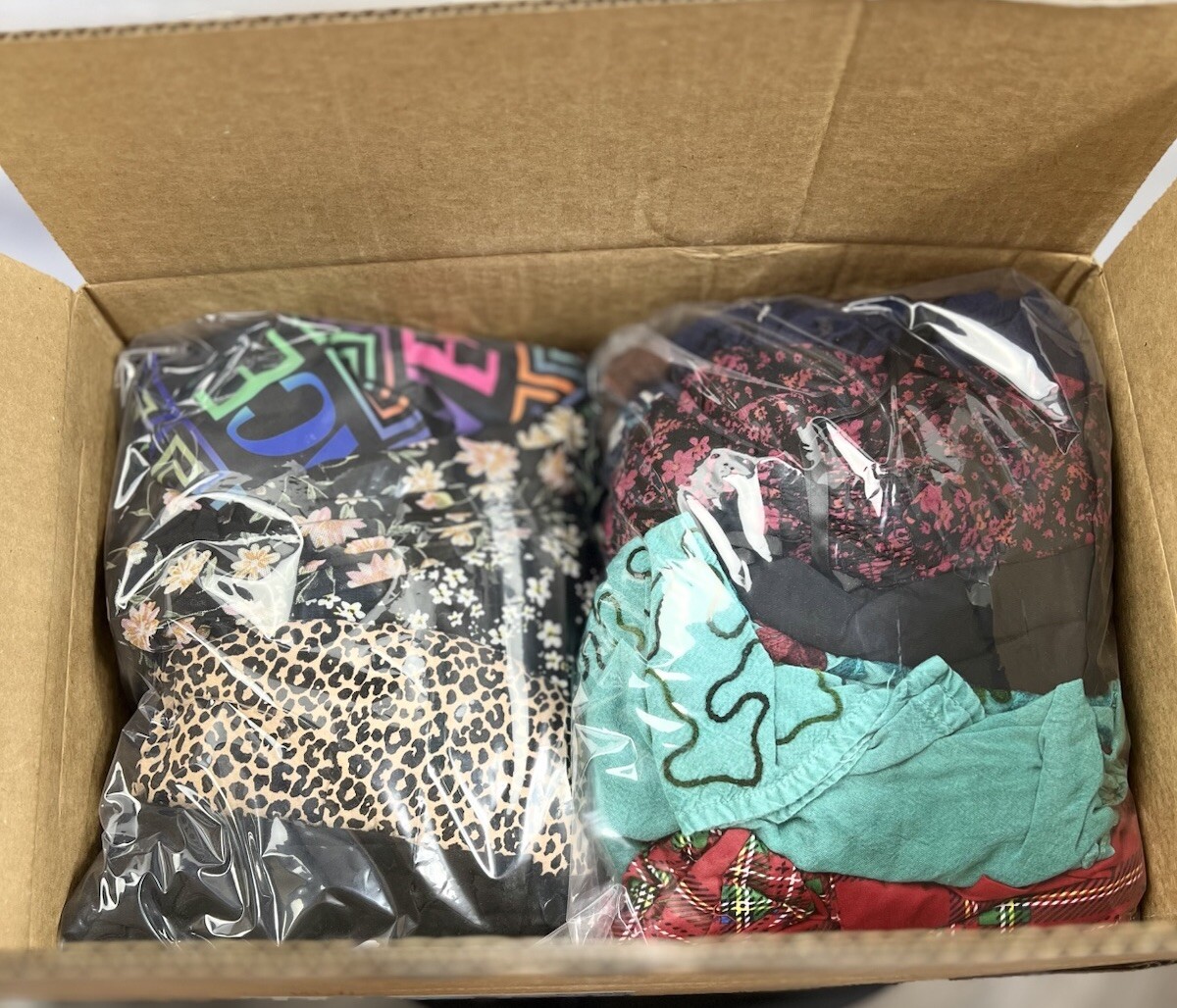 Womans Bulk Clothing Lot For Reseller Selling Online Clothes Bundle Of ...