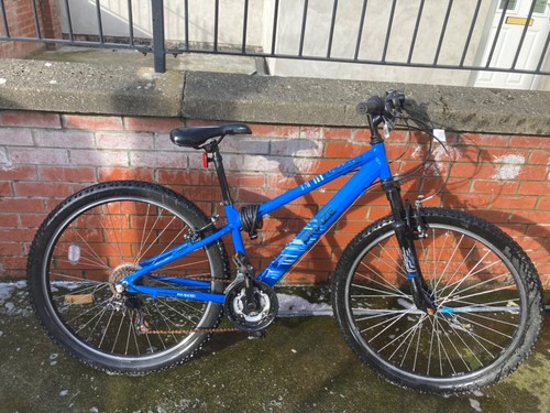 Apollo phase mountain bike blue medium mens great for your first bike ...