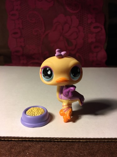 Littlest Pet Shop Bird Ostrich #516 Yellow And Purple With Blue Eyes w ...