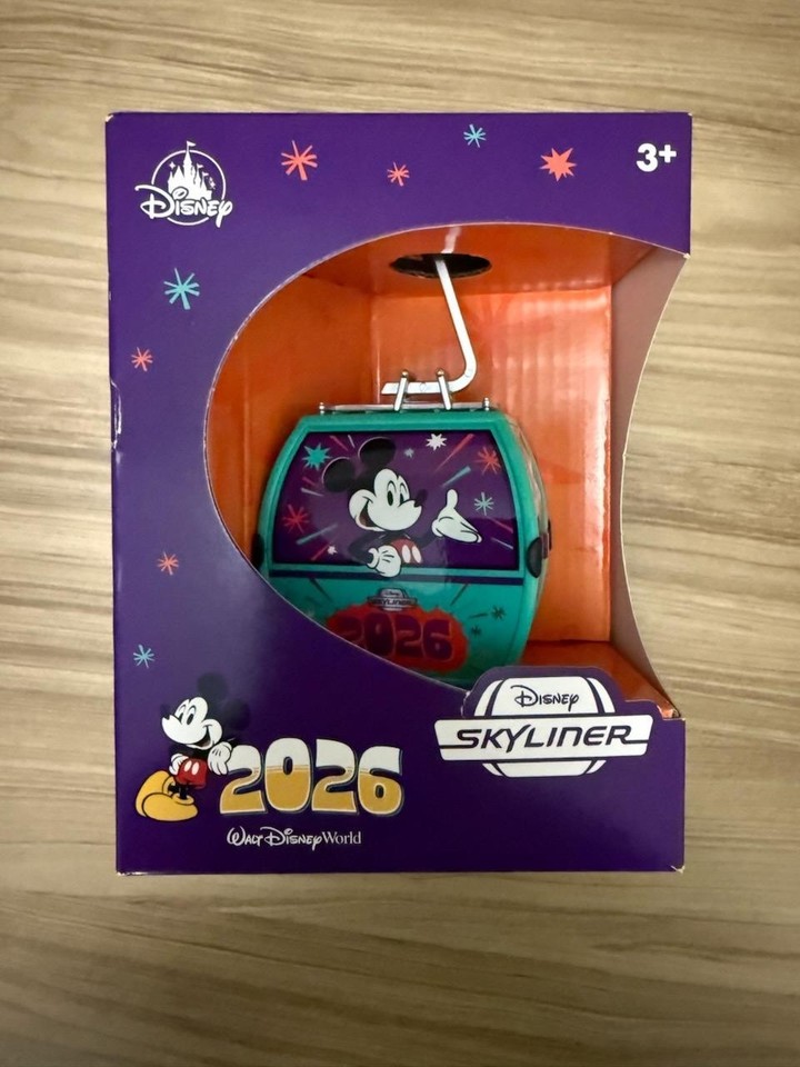 Disney Parks 2026 Die Cast Transport Bus & Skyliner With Display Stand ...