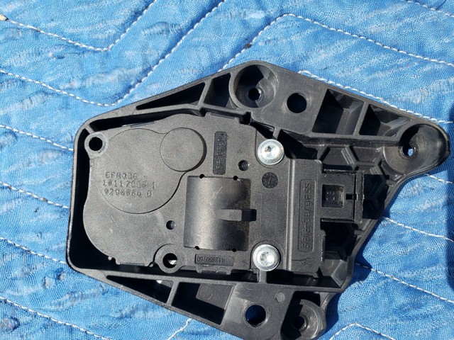 Mercedes-Benz C W204 2008 Air Flap Motor Heater Actuator 412650750 ...