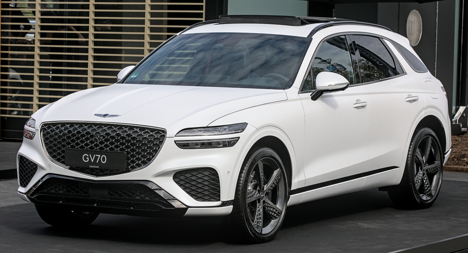 OEM 86311-AR000 Emblem 'Genesis' Symbol Mark Economy# for Genesis GV70 ...