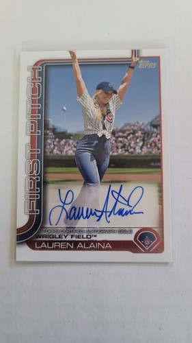 Lauren Alaina 2025 TOPPS SERIES 1 FIRST PITCH SSP AUTO /99 CHICAGO CUBS ...