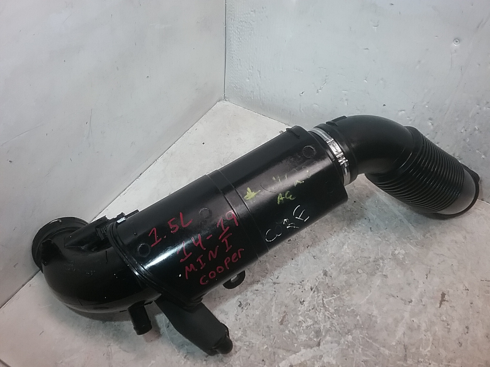 2014-2019 MINI Cooper 1.5L Air Intake Filtered Hose Pipe Tube 7619268 ...