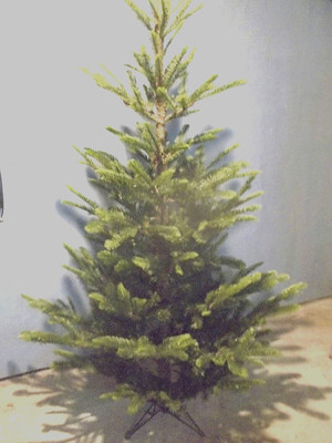 5 1/2 - 6 ft Scandinavian Sparse layered CHRISTMAS TREE new Easter open ...