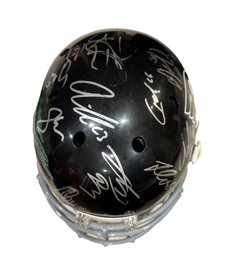 2019 PHILADELPHIA FLYERS TEAM SIGNED STADIUM SERIES FOOTBALL HELMET | eBay