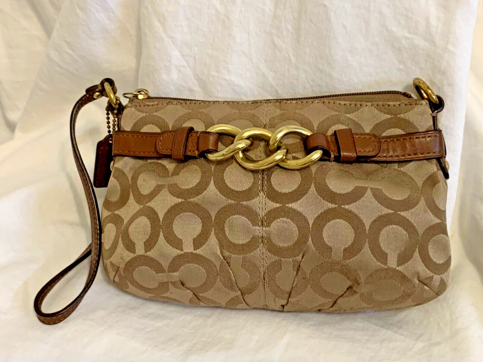 Coach Khaki Signature Jacquard Logo Wristlet. ID 283 - Gem