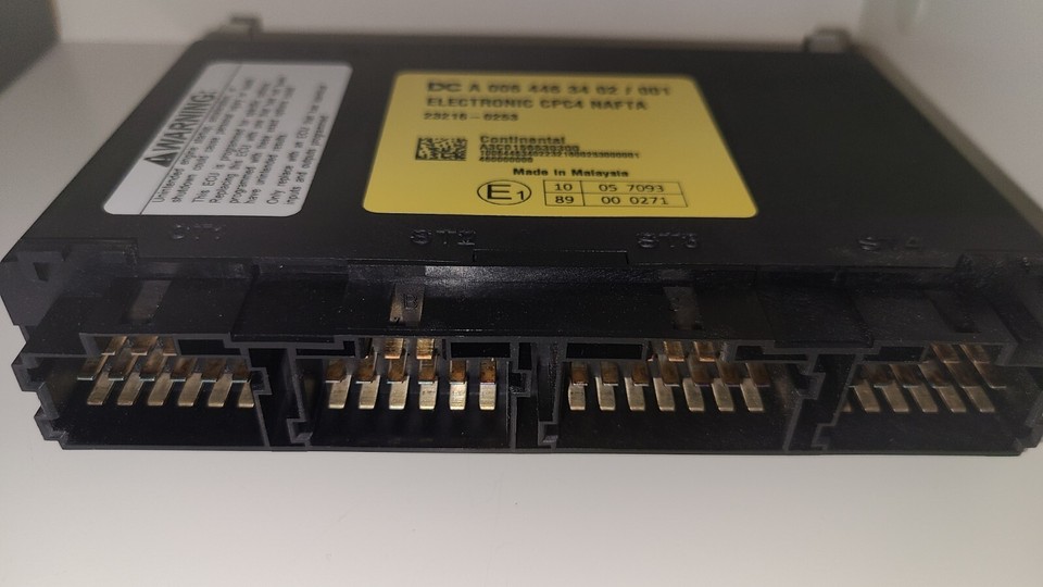 CPC4 A 006 446 34 02 / 001NAFTA Electronic Module Freightliner Cascadia ...