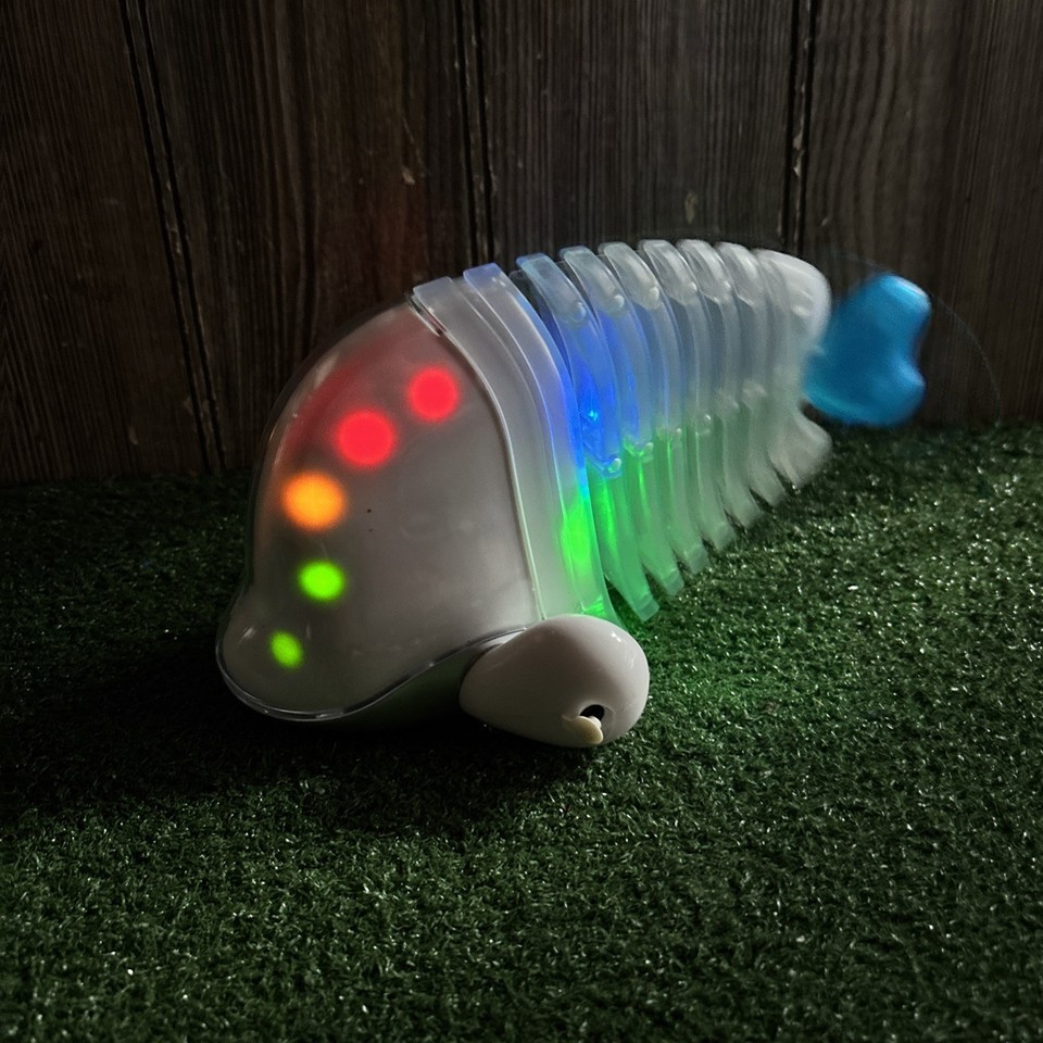 iFish HASBRO 2006 Dancing I-FISH SEGA Toy Light Up & Moves Music Player ...