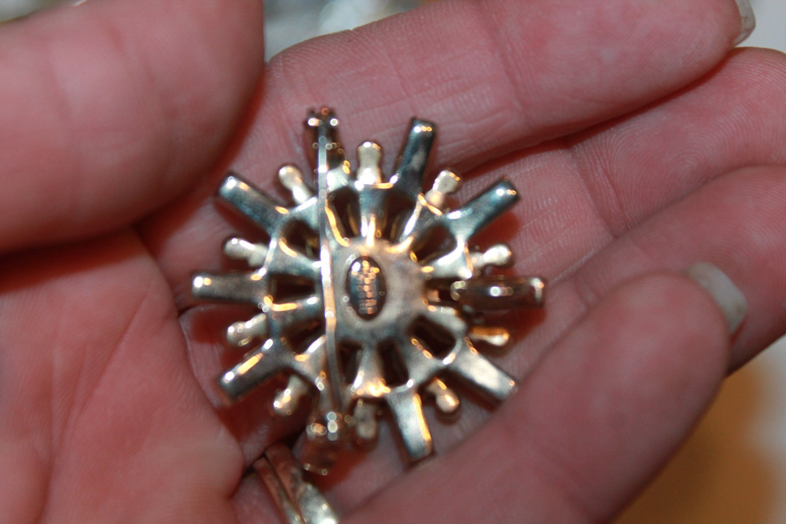 Vintage BELLINI Purple Rhinestones Baguette Burst Pin Brooch pendant L ...