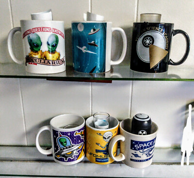 UFO/aliens-TNG Mugs/Cups-shot glasses 12-count lot! *flying saucer ...
